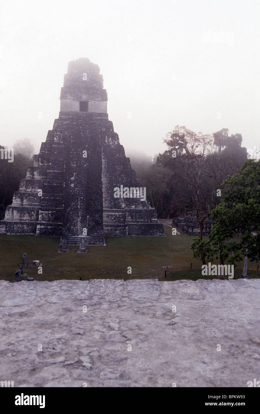 Sunrise over Mayan ruins of Temple I in the Great Plaza of UNESCO World ...