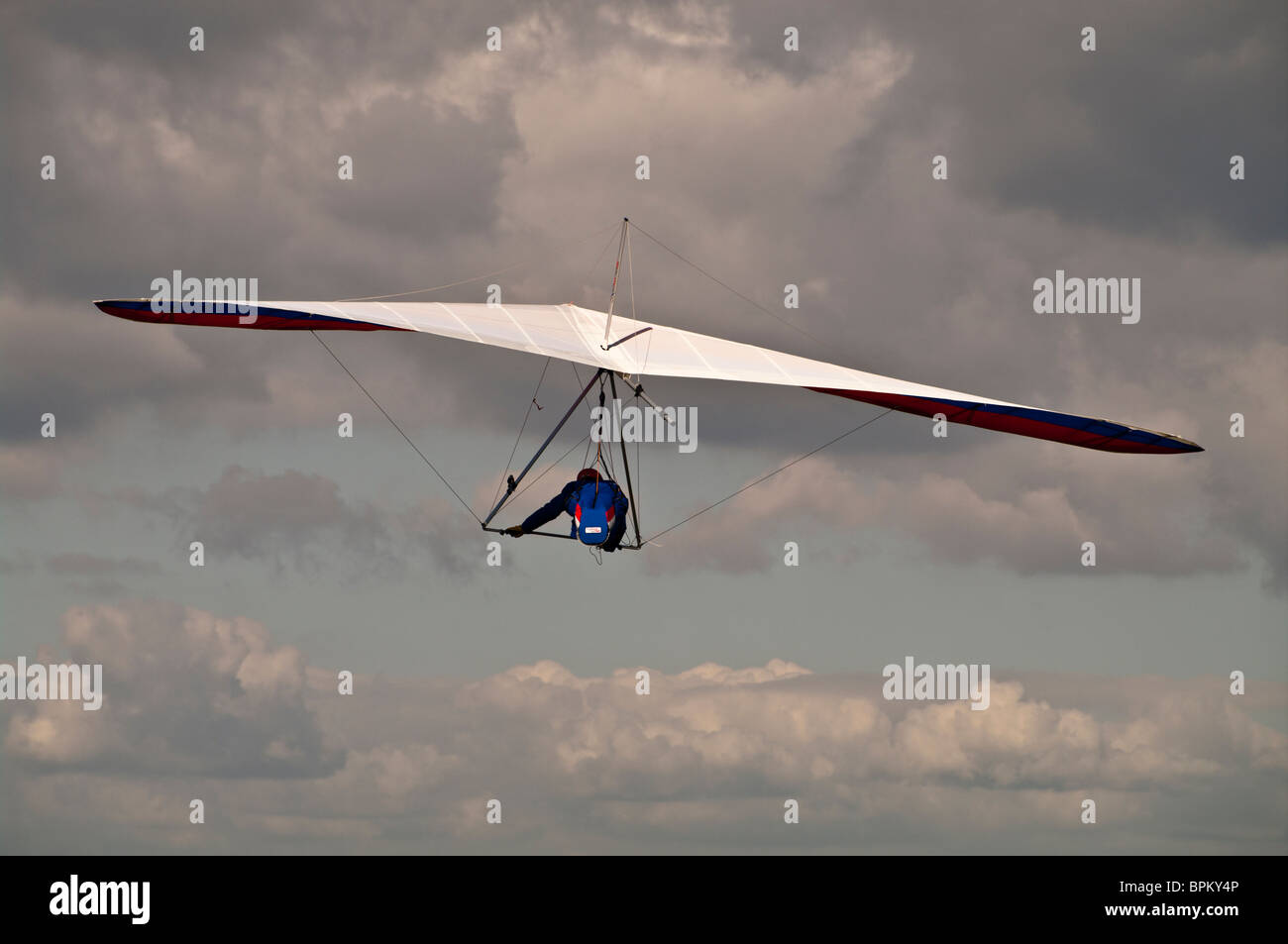 Hang glider turning into the wind, South Downs Stock Photo - Alamy