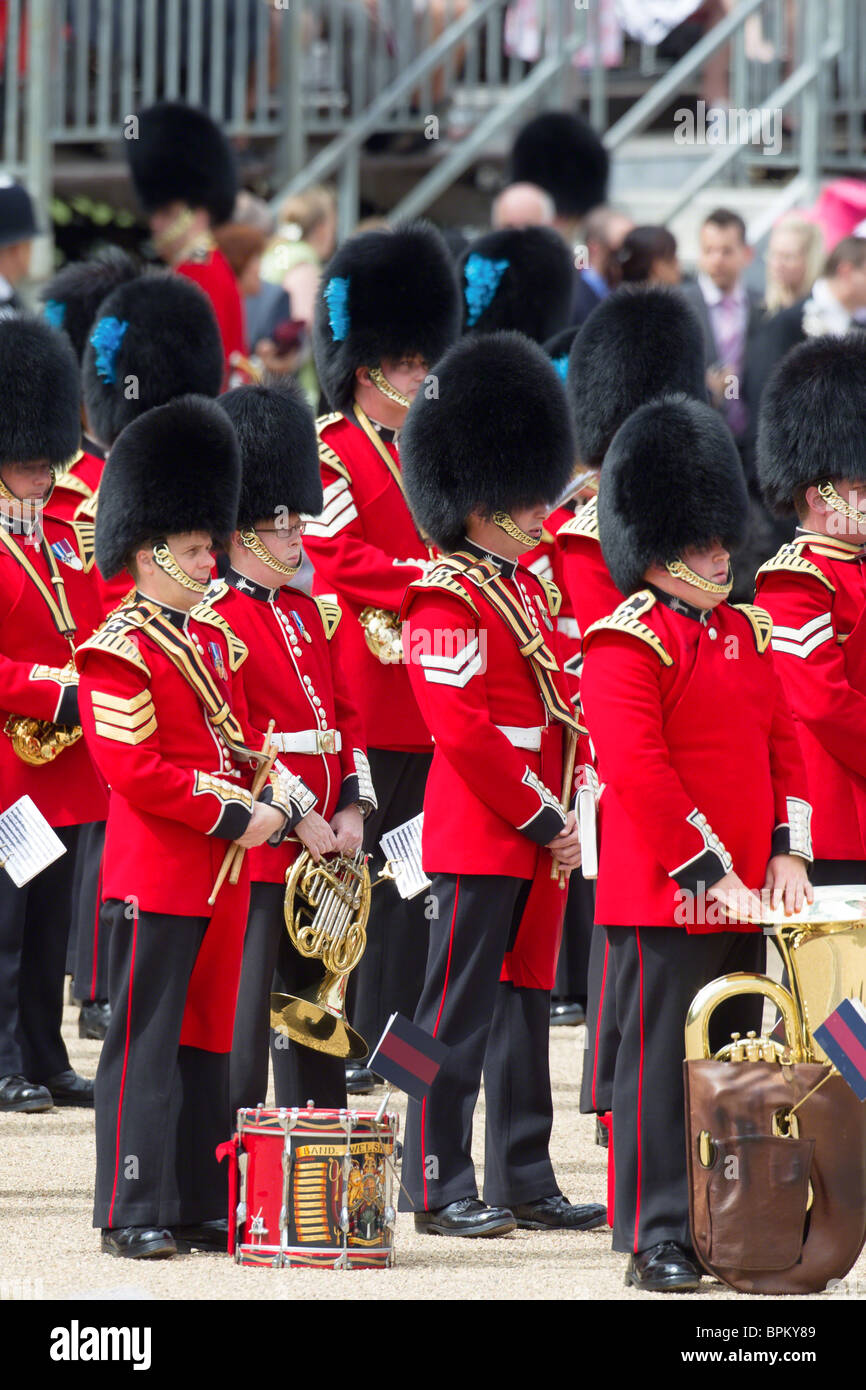 Welsh guards uniform hi-res stock photography and images - Alamy
