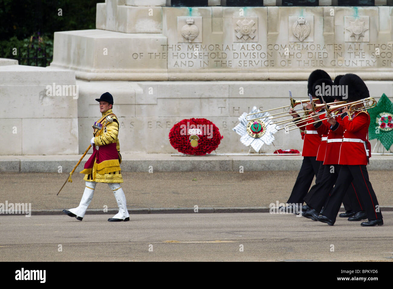 Coldstream guards band hi-res stock photography and images - Alamy