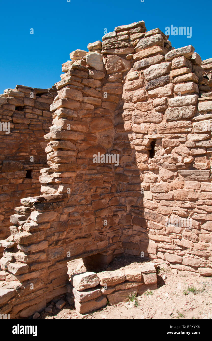 Cutthroat castle unit ruins hovenweep hi-res stock photography and ...