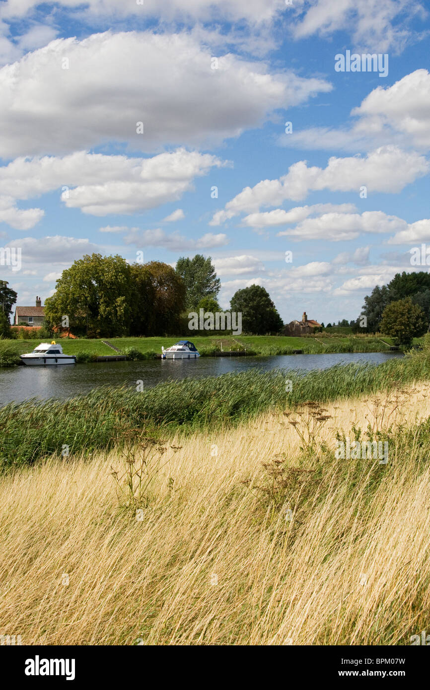 River Great Ouse Denver sluice Norfolk boats moored riverbank summer ...