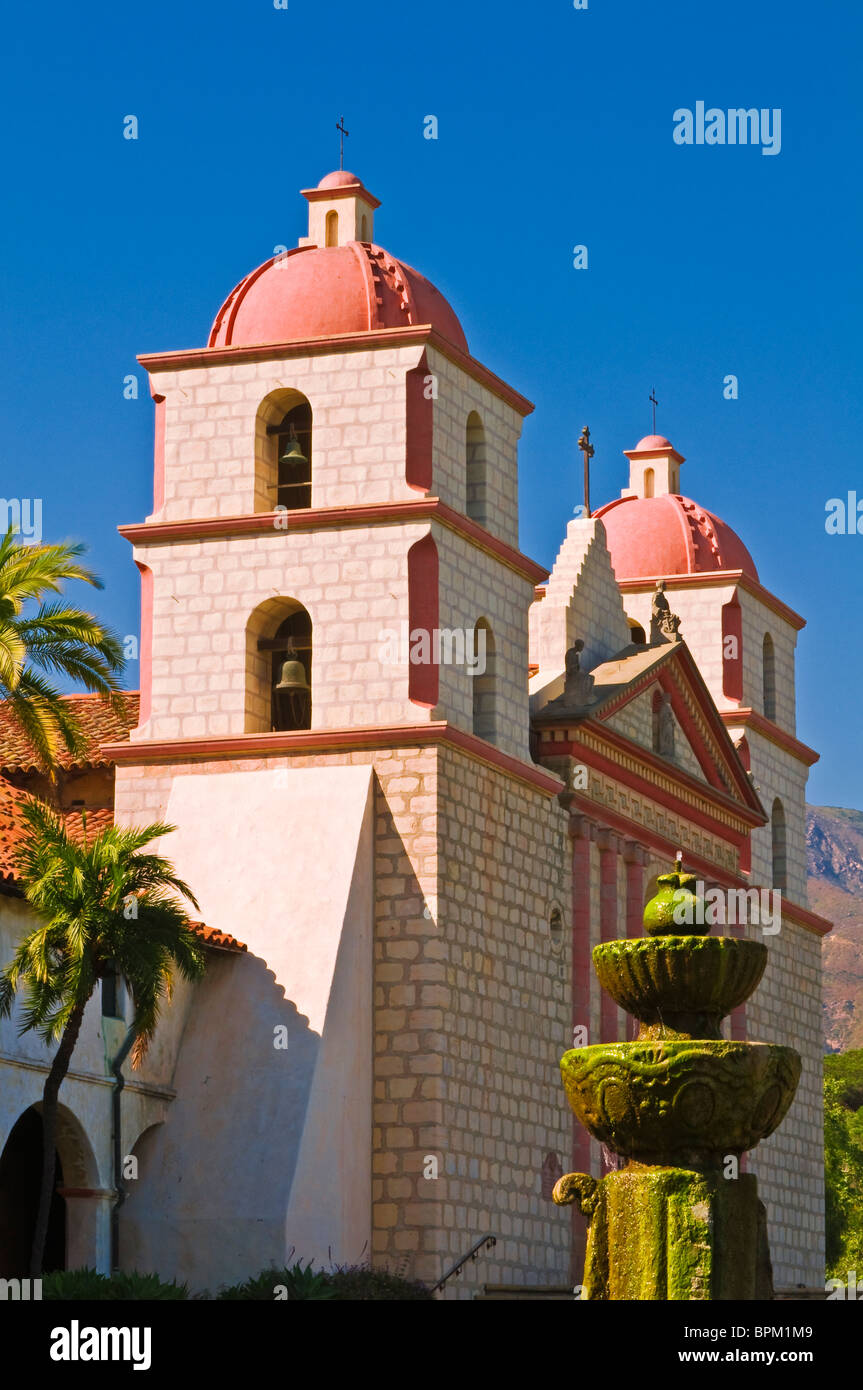Spanish mission buildings hi-res stock photography and images - Alamy