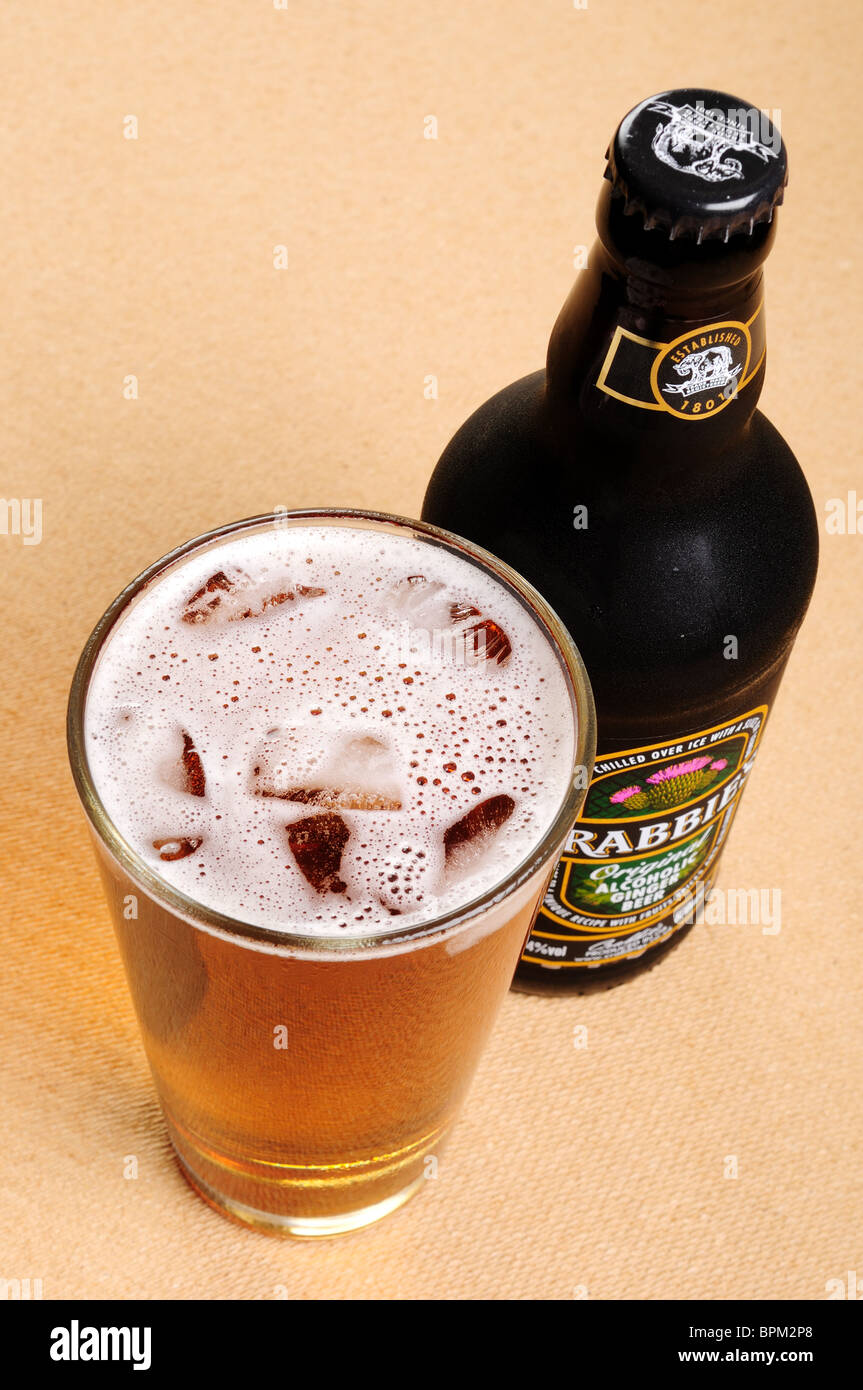 Crabbie's Original Ginger Beer Stock Photo - Alamy