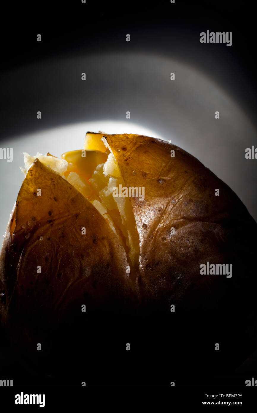 Jacket potato hi-res stock photography and images - Alamy