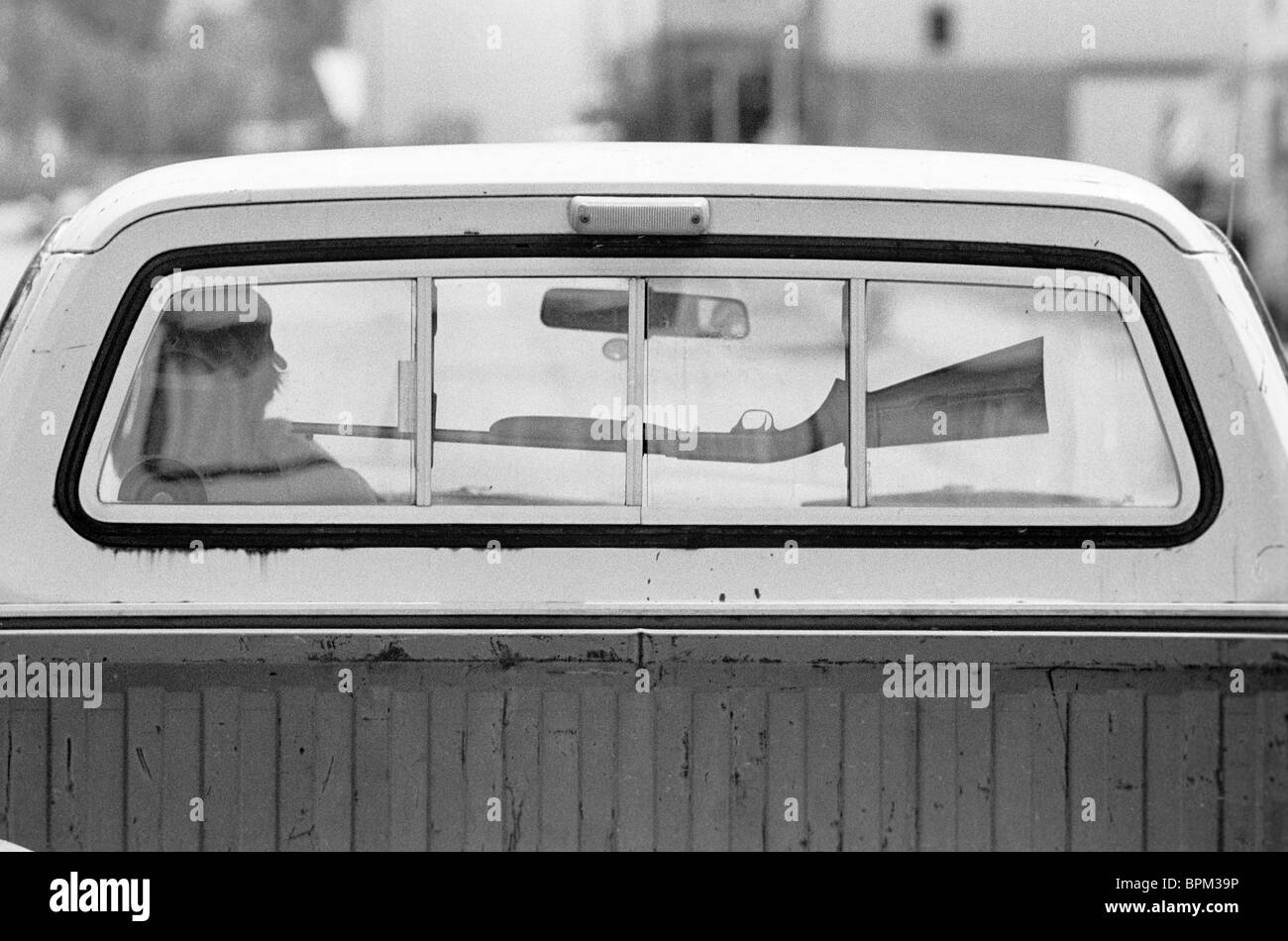 Gun Racks HUNTERSHARP Seat Back Gun Rack W/Green Rifle Sock Gun Rack ...