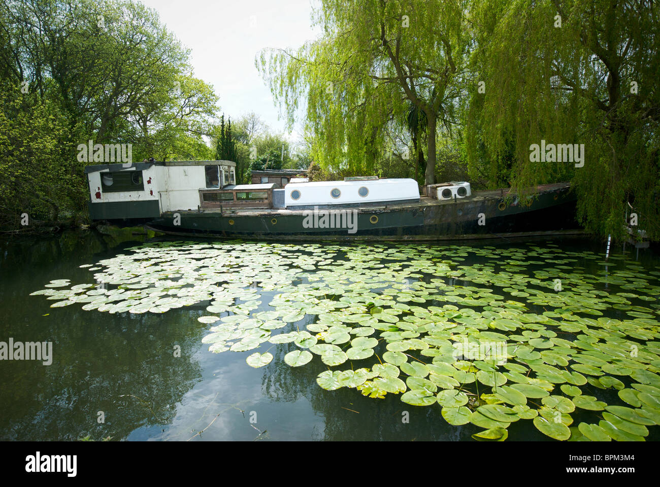 Chichester Canal West Sussex UK Houseboat Stock Photo - Alamy