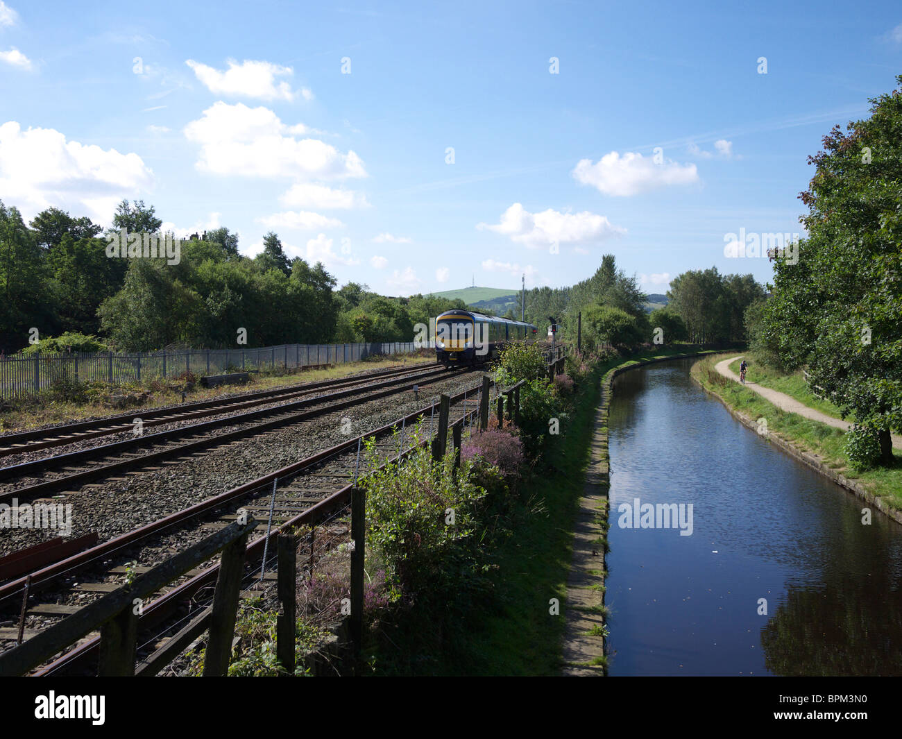 Huddersfield canal hudderfield hi-res stock photography and images - Alamy