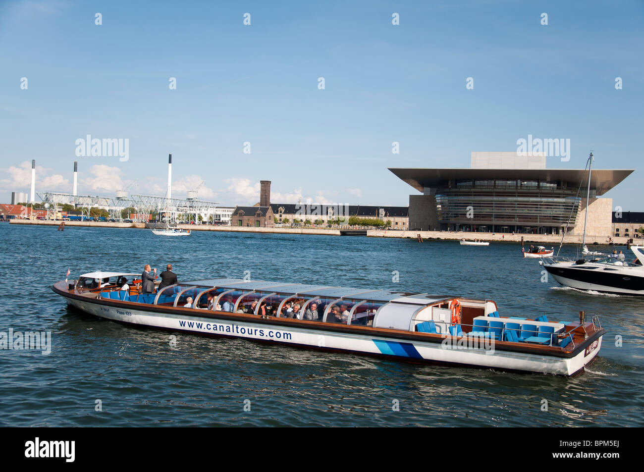 Copenhagen opera house boat hi-res stock photography and images - Alamy