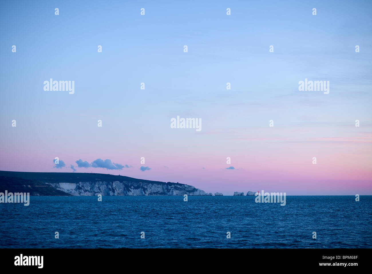 The needles isle of wight sunset hi-res stock photography and images ...