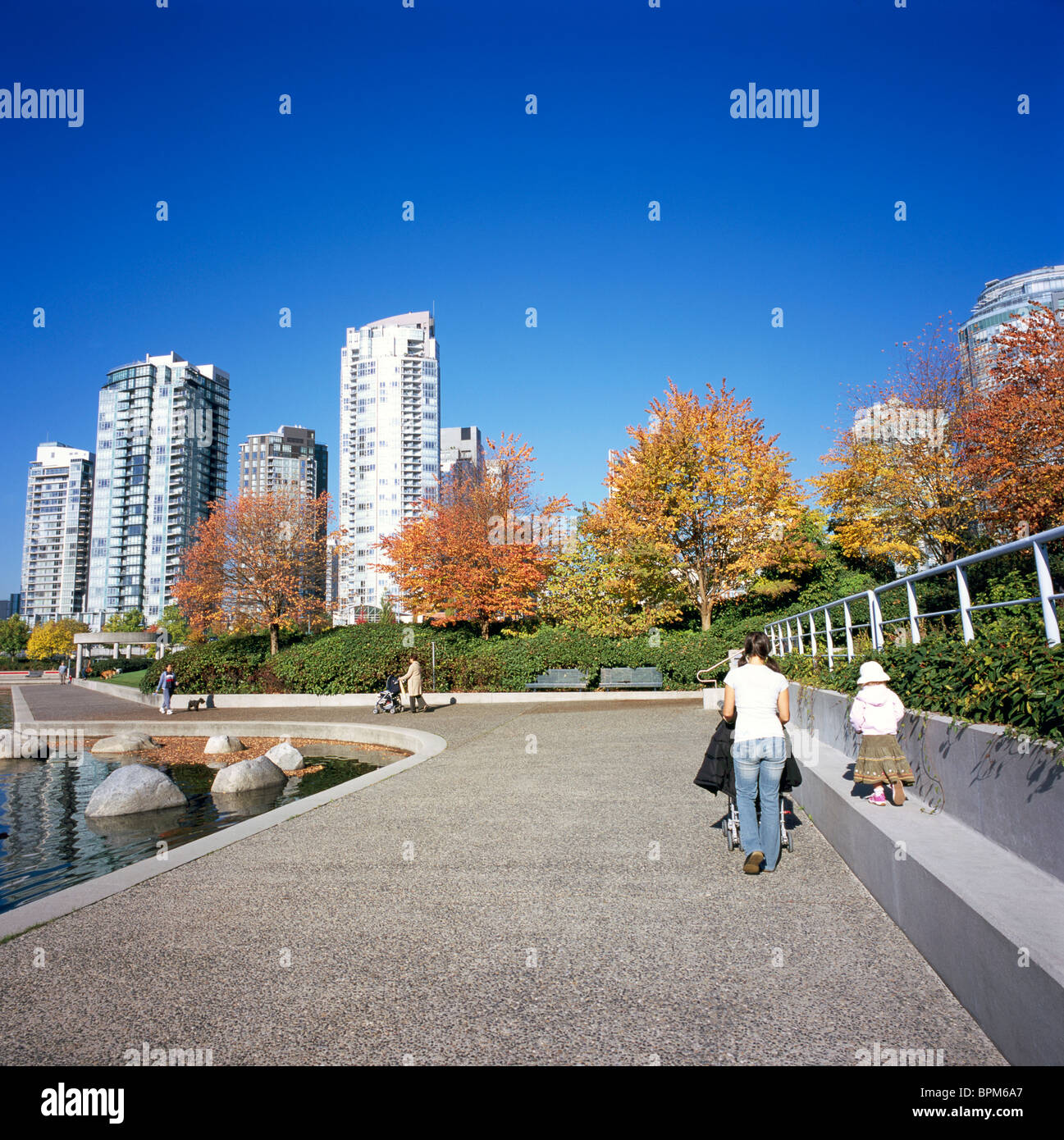 Yaletown, Vancouver, BC, British Columbia, Canada - Seawall and High ...