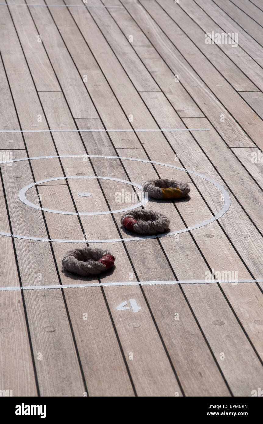 Deck quoits hi-res stock photography and images - Alamy