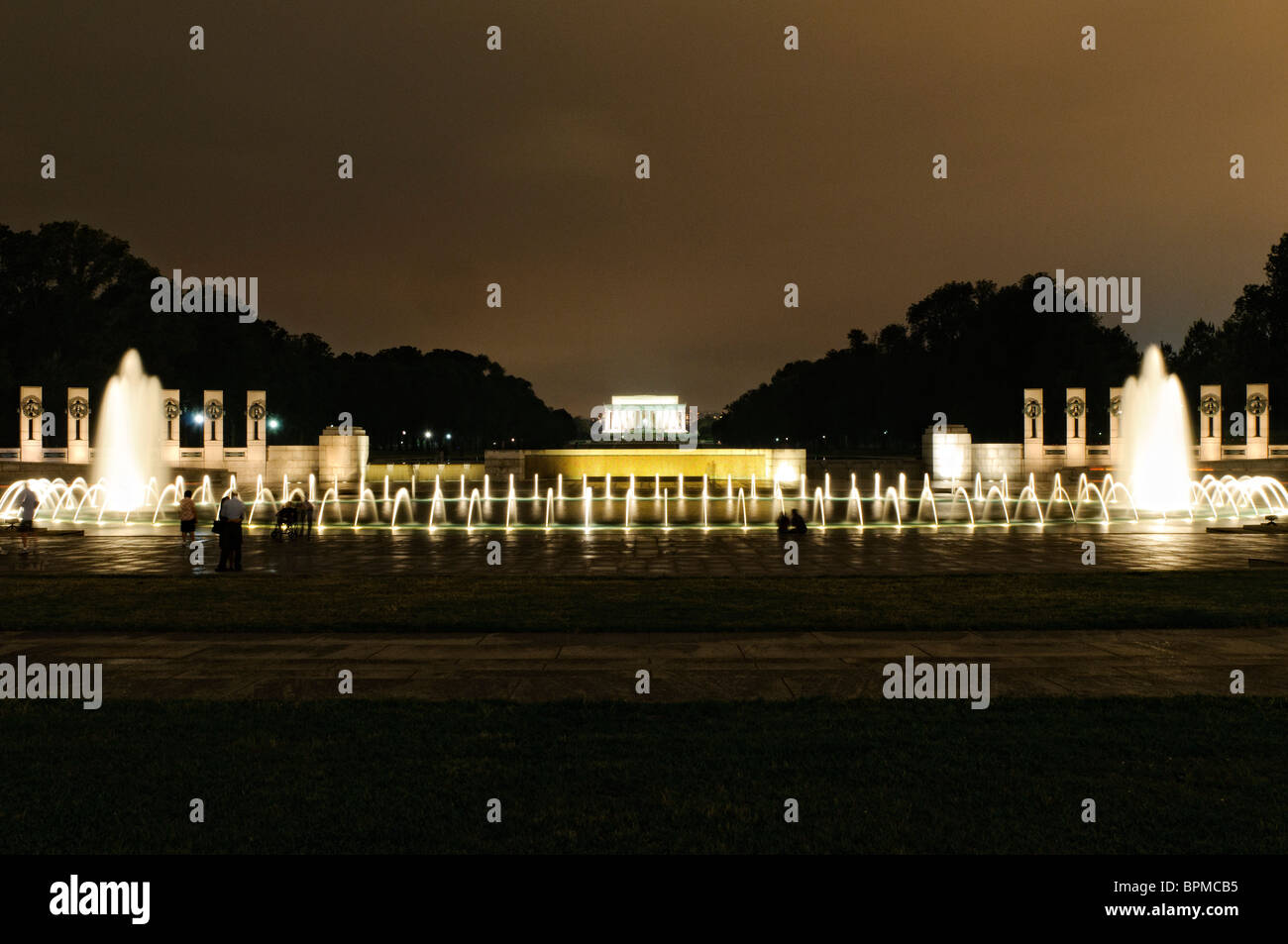 Wwii memorial water fountain hi-res stock photography and images - Alamy