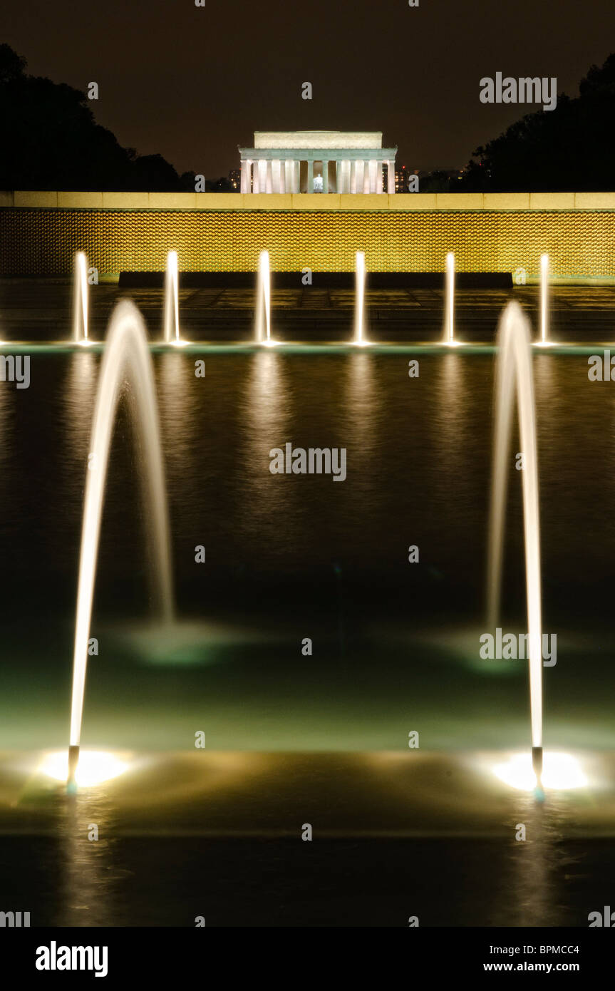 World war ii memorial fountains hi-res stock photography and images - Alamy