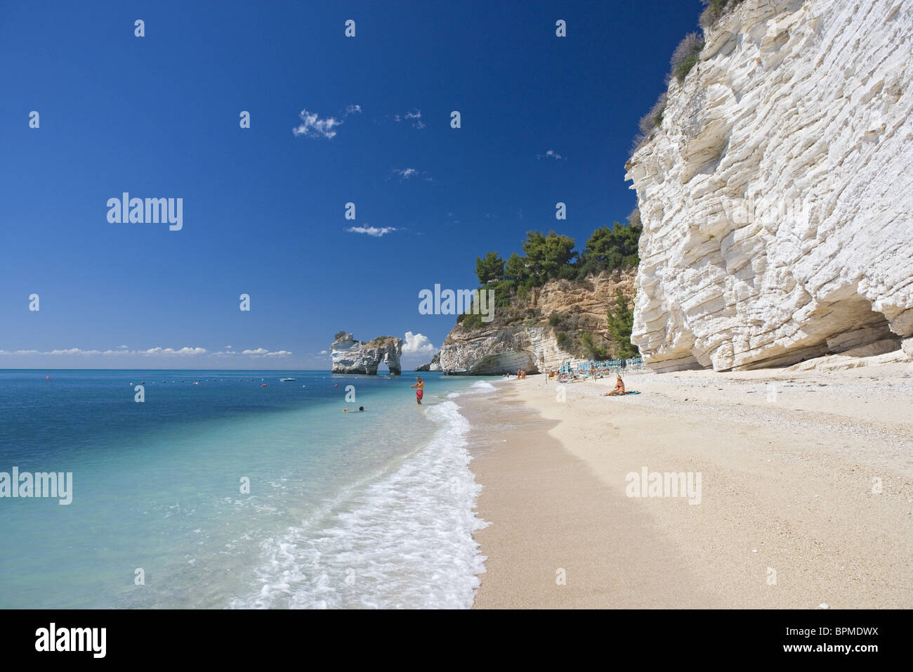 Beach in Baia delle Zagare resort, Gargano, Puglia, Italy Stock Photo ...