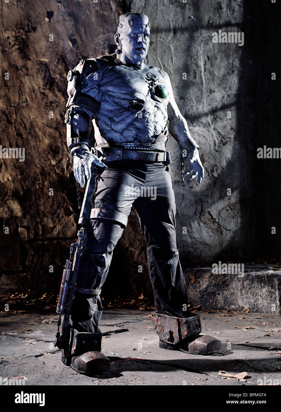 SHULER HENSLEY (FRANKENSTEIN) VAN HELSING (2004 Stock Photo, Royalty ...