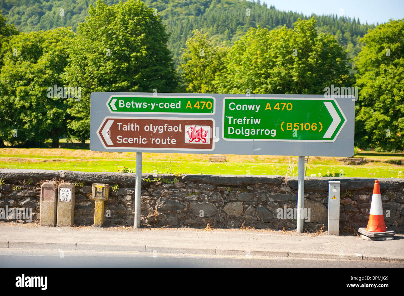 Signs Betws-y-Coed Conwy Trefriw Dolgarrog Stock Photo - Alamy