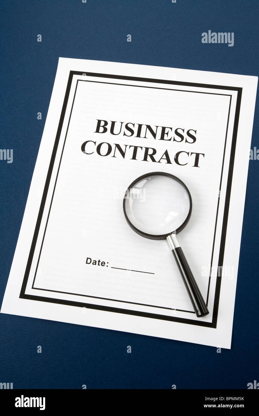 Magnifying glass business hi-res stock photography and images - Alamy