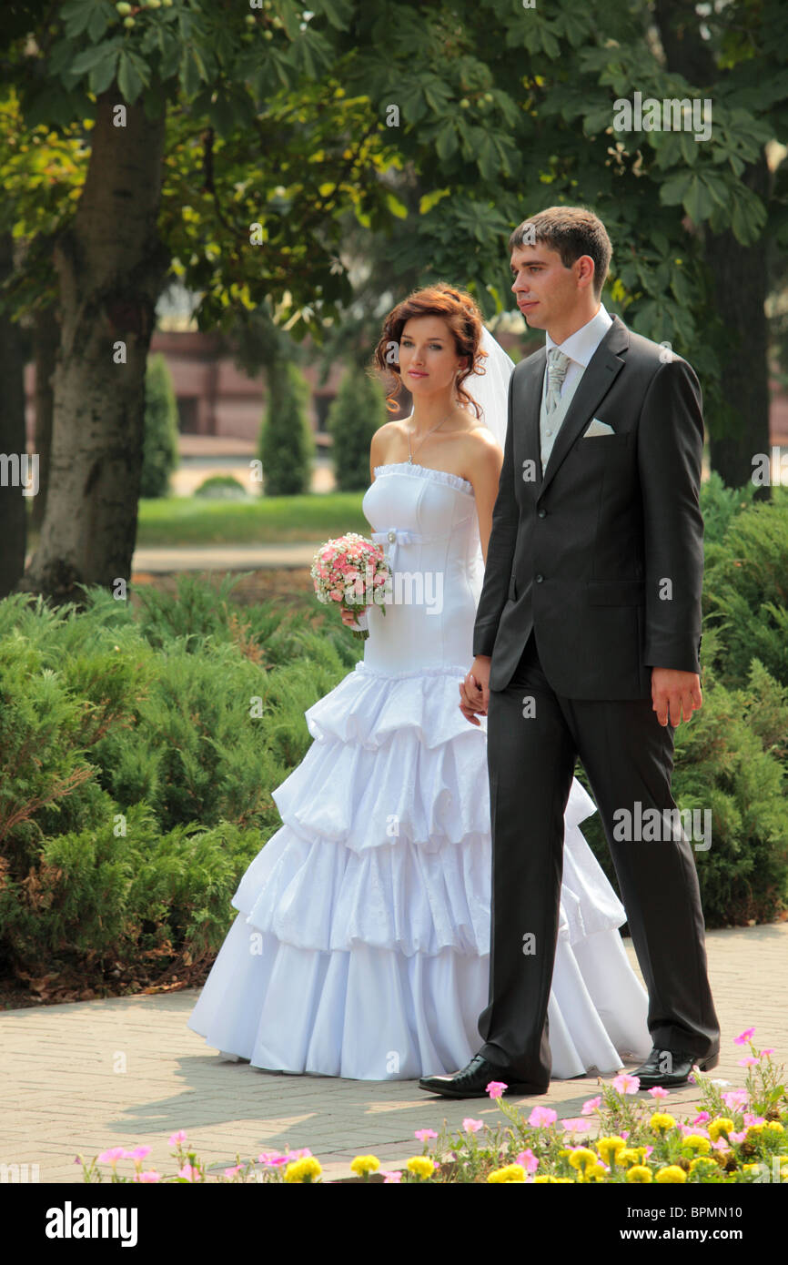 Bride and groom Stock Photo - Alamy