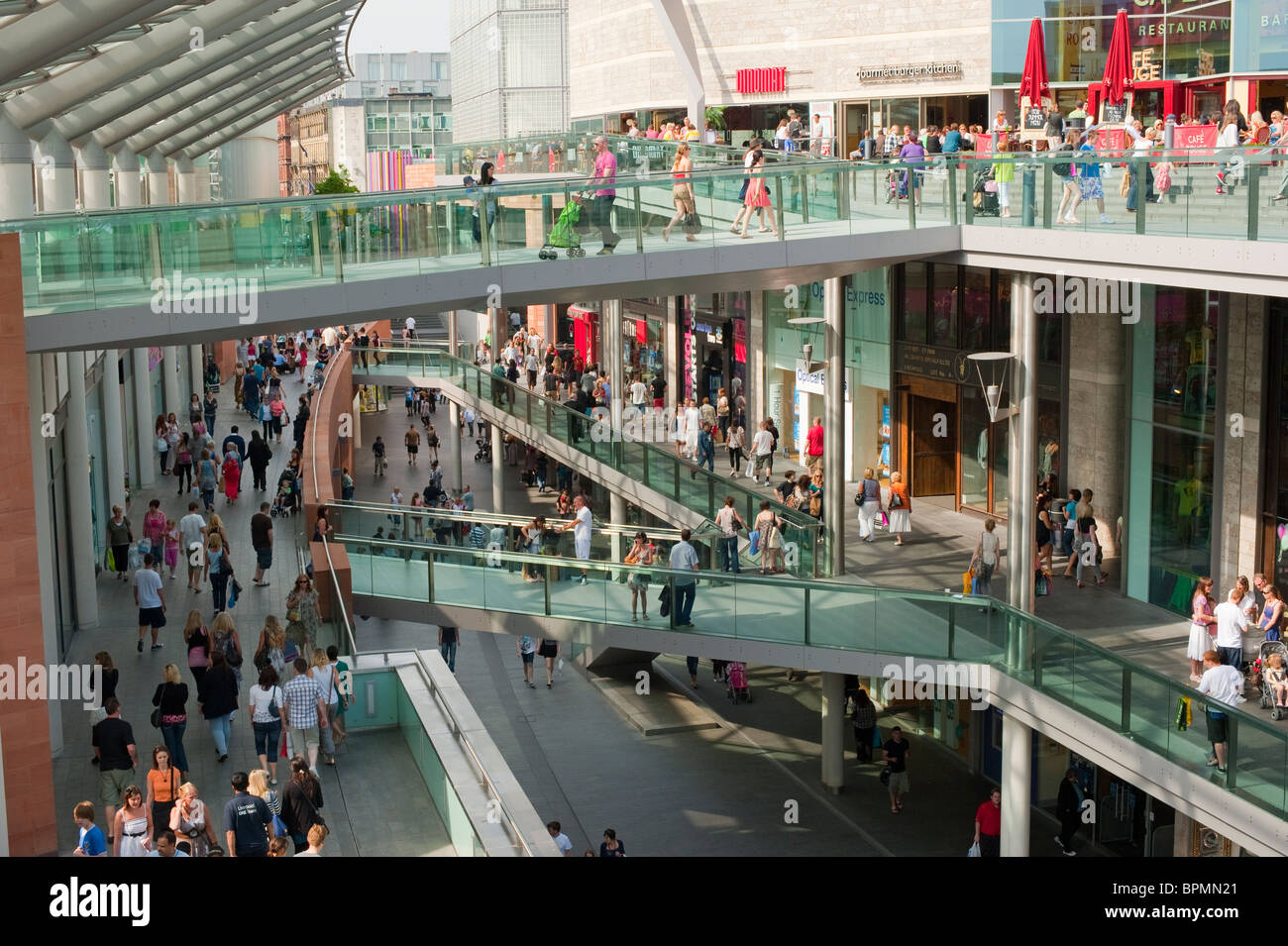 Liverpool One shopping centre mall with crowds of shoppers Stock Photo ...