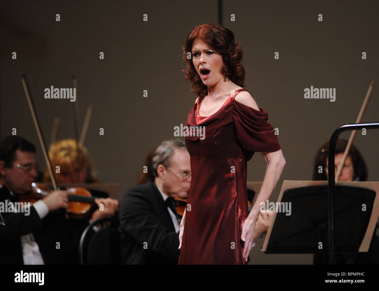 American Mezzo Soprano High Resolution Stock Photography and Images - Alamy
