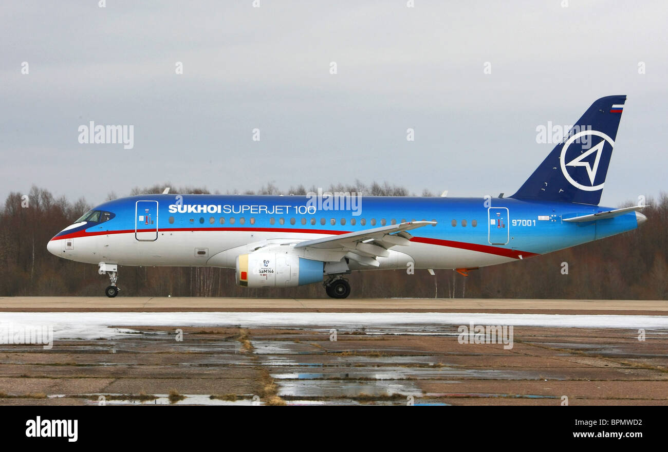 100 Aircraft High Resolution Stock Photography and Images - Alamy