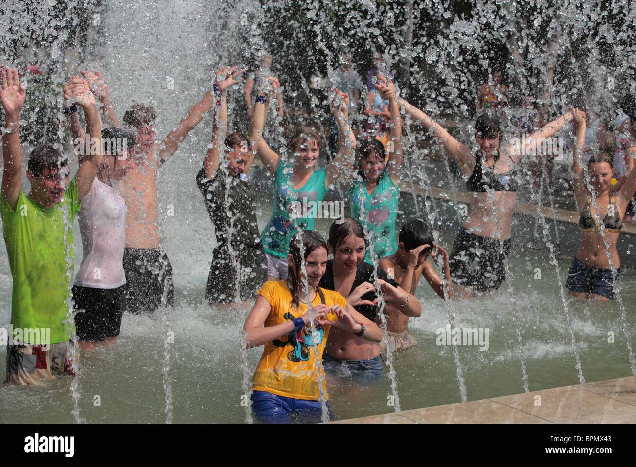 Kids playing in water jets, Russian hot summer 2010 Stock Photo - Alamy
