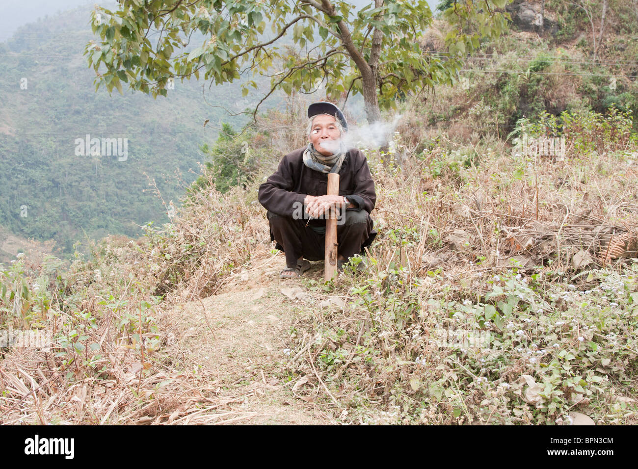 Man smoking a bong hi-res stock photography and images - Alamy