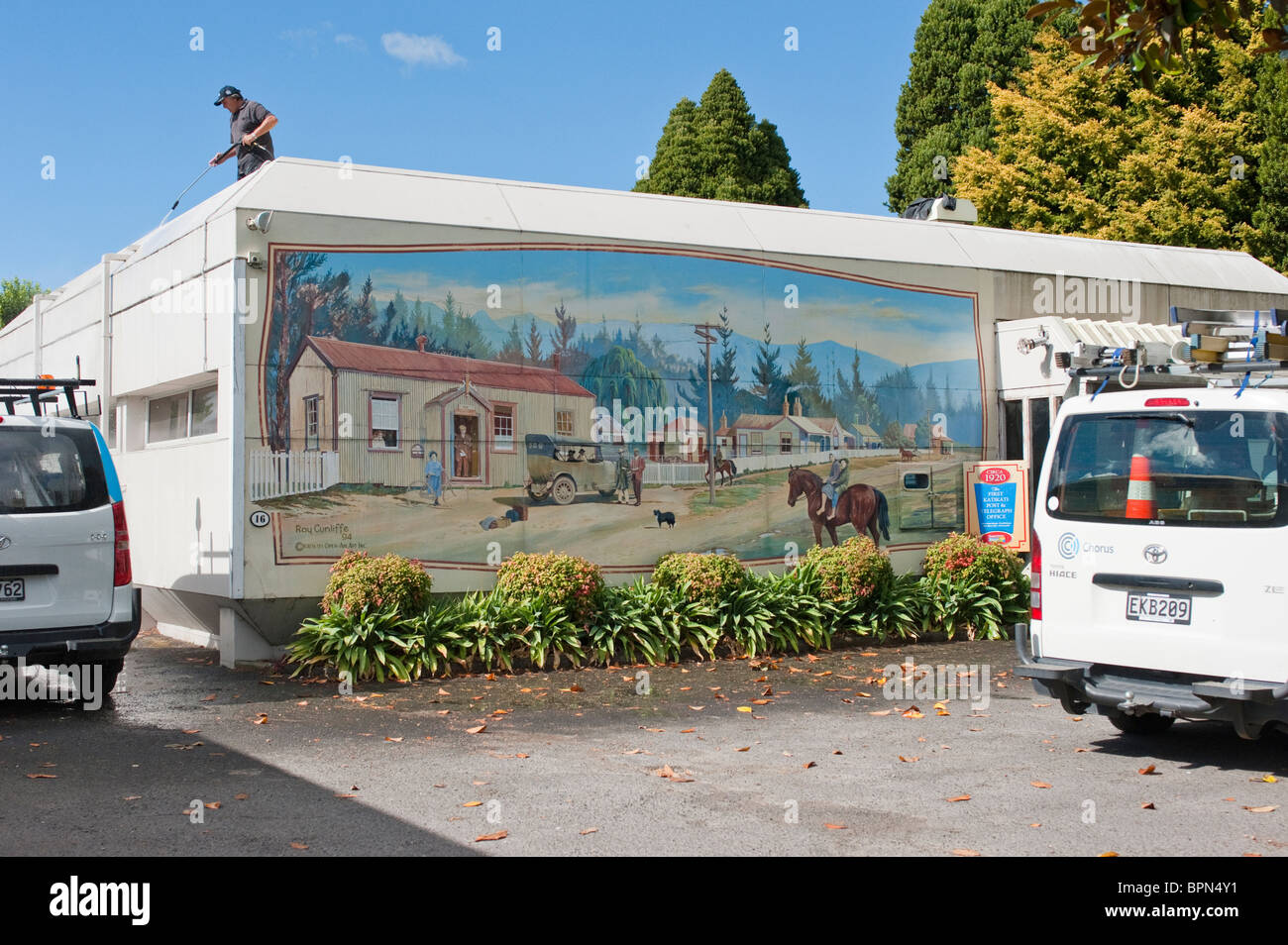 Open air art in Katikati, New Zealand. First Post & Telegraph Office ...