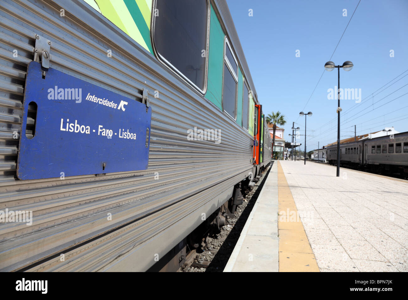 Lisboa - Faro train at railway station platform. Faro, Portugal Stock ...