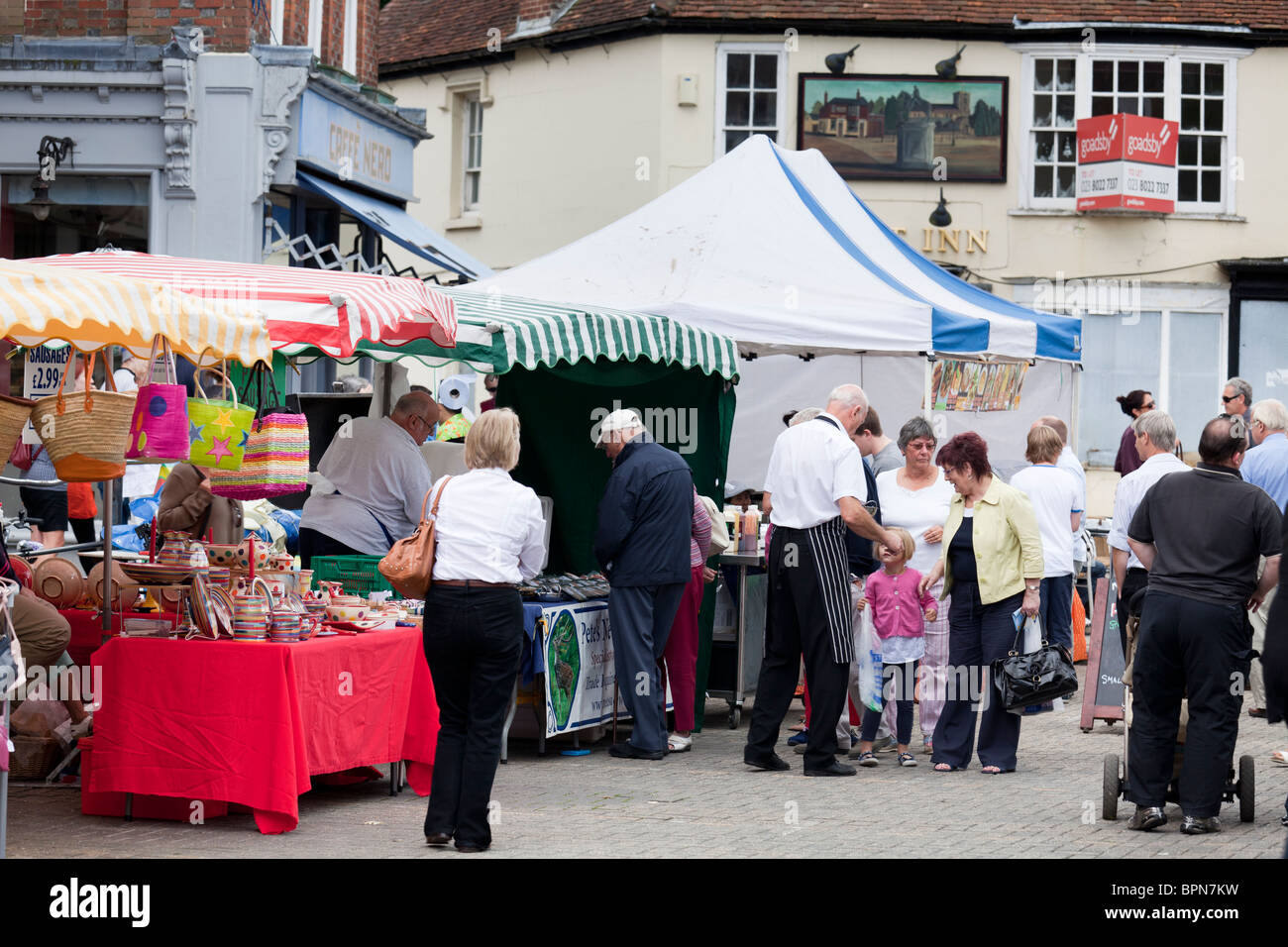 market stalls and traders in Petersfield town square Stock Photo - Alamy