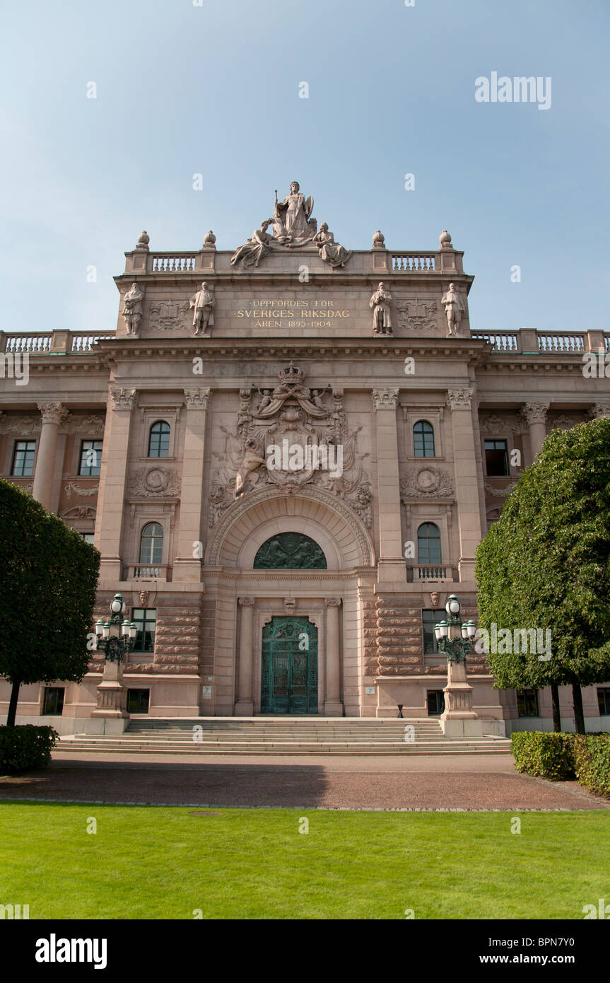 A photograph of the Swedish Parliament building (Sveriges Riksdag) in ...