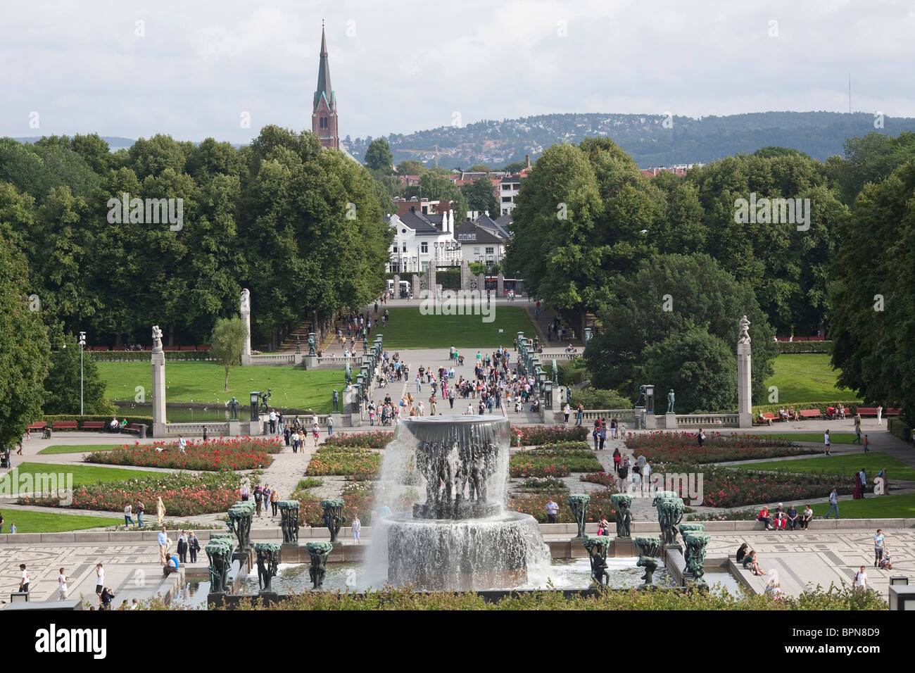 The Fountain and Bridge at Vigeland Sculpture Park, part of Frogner ...