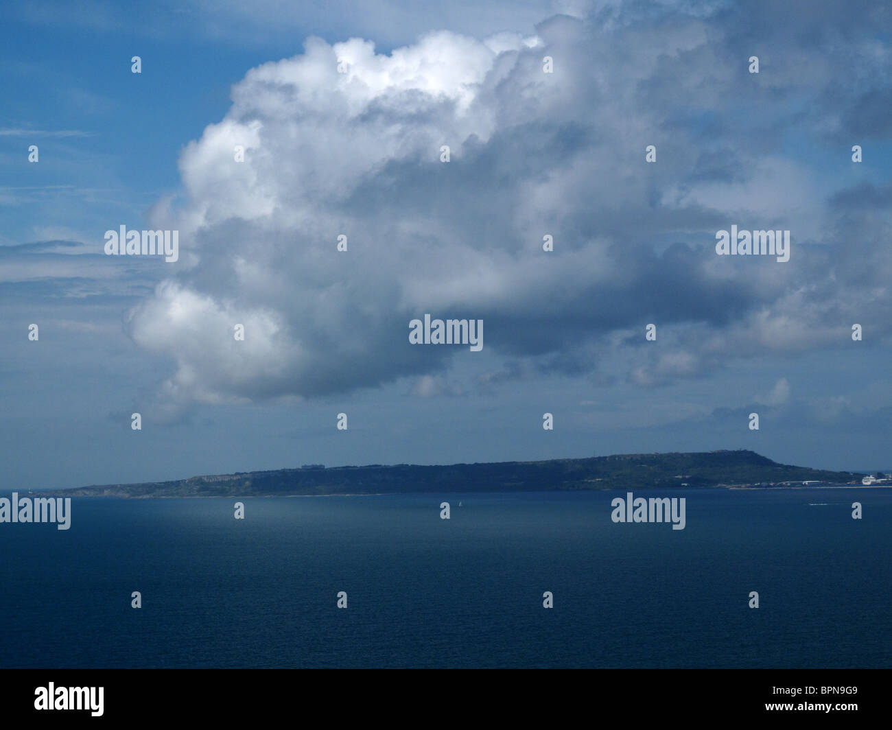 Island with cloud above hi-res stock photography and images - Alamy