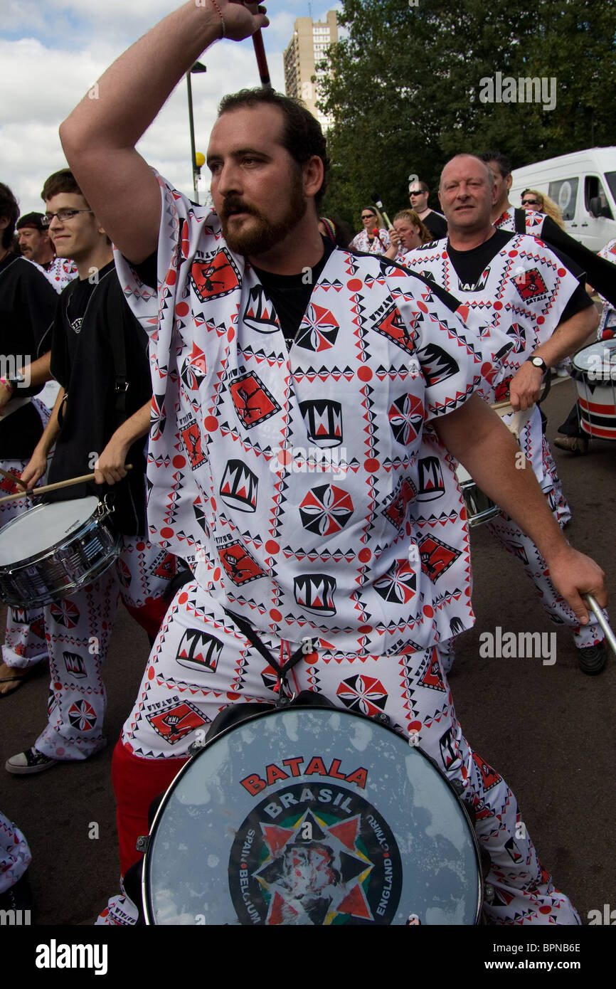 Brasilian samba drummers parade drums hi-res stock photography and ...