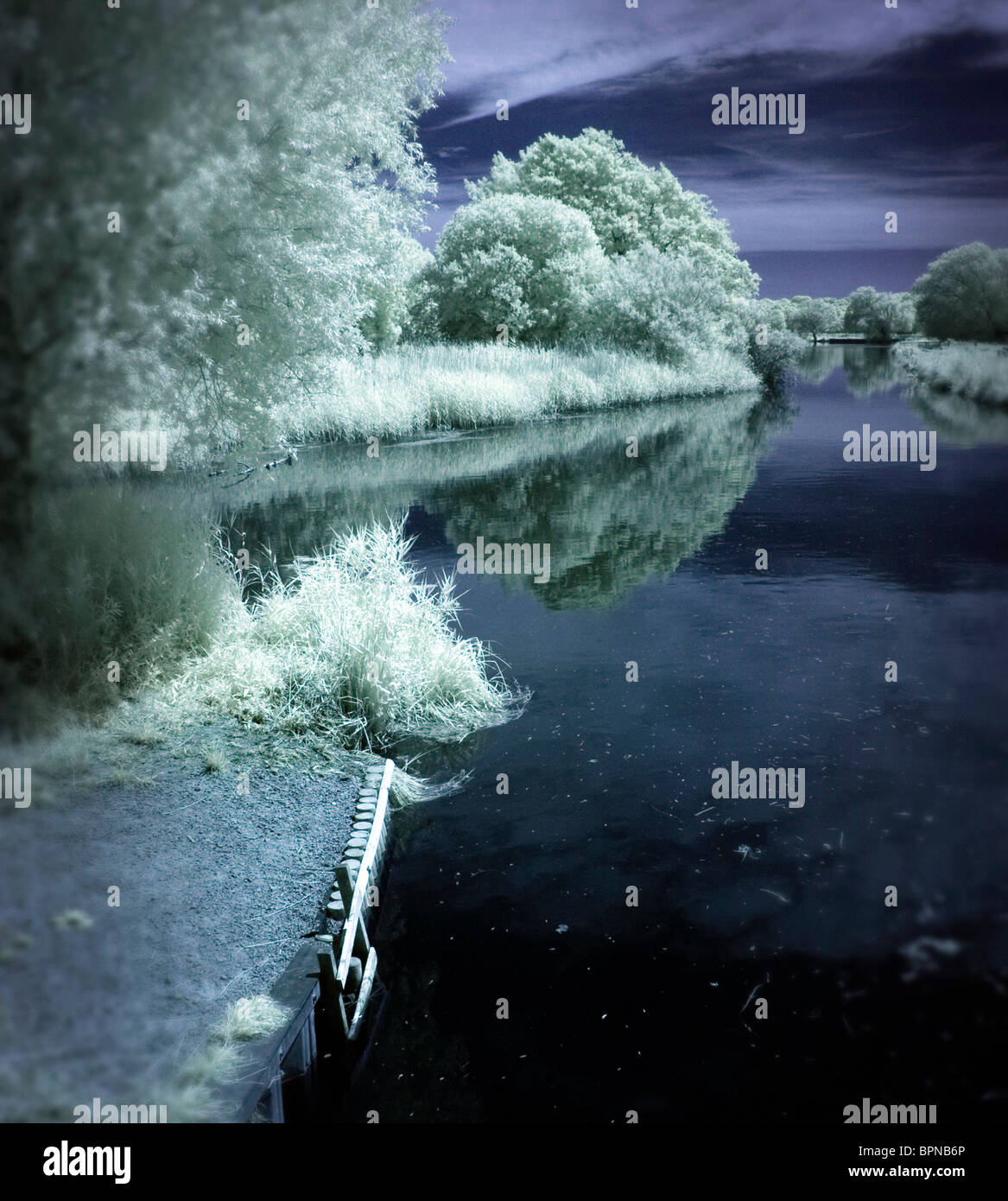 The river waveney, geldeston hi-res stock photography and images - Alamy