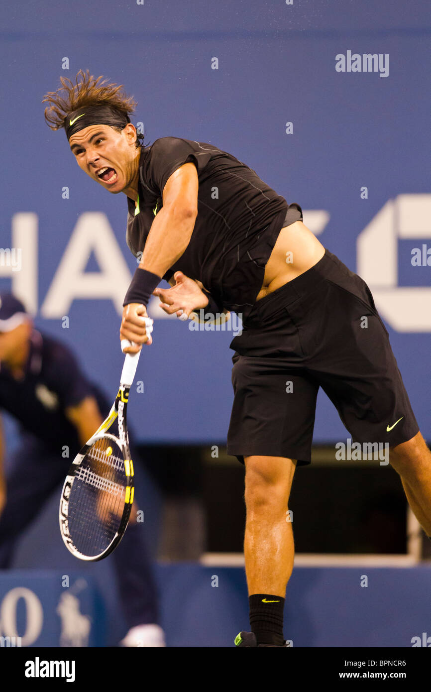 Rafael Nadal (ESP) competing at the 2010 US Open Tennis Stock Photo - Alamy