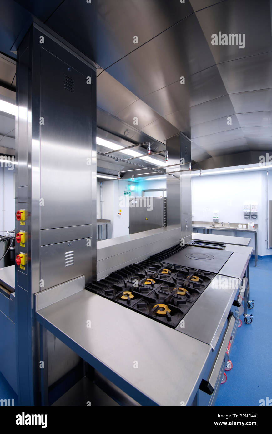 Hospital kitchen hi-res stock photography and images - Alamy