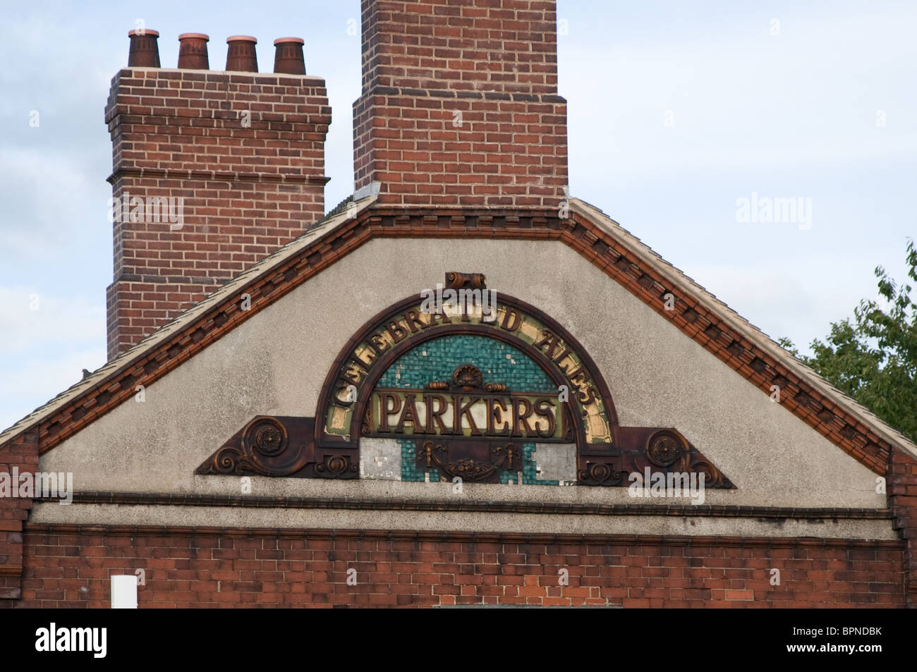 Parkers celebrated ales sign burslem hi-res stock photography and ...