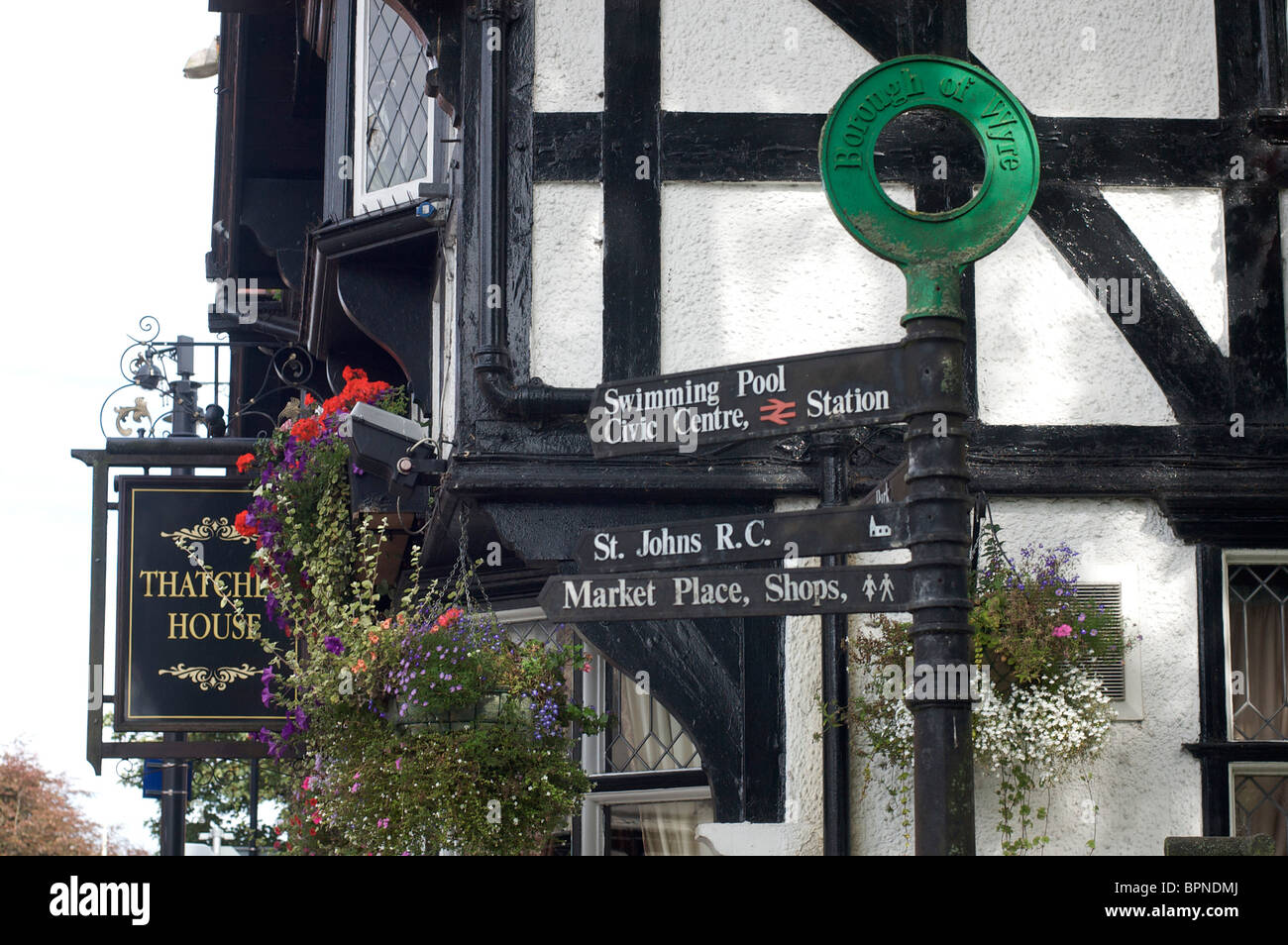 Thatched House pub Poulton-le-fylde,Lancashire,uk Stock Photo - Alamy