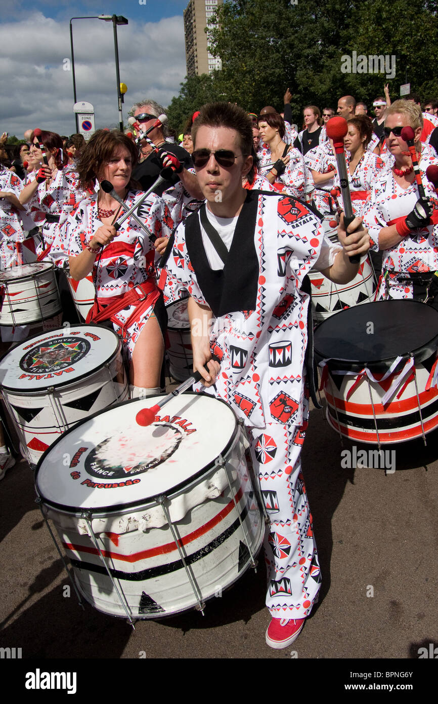 brasilian samba drummers parade drums large brazil Stock Photo - Alamy