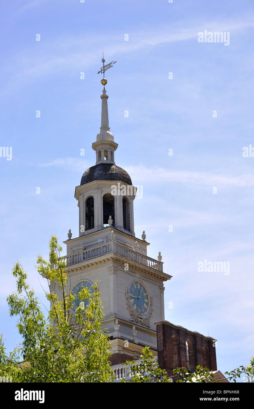 Philadelphia city hall clock tower hi-res stock photography and images ...