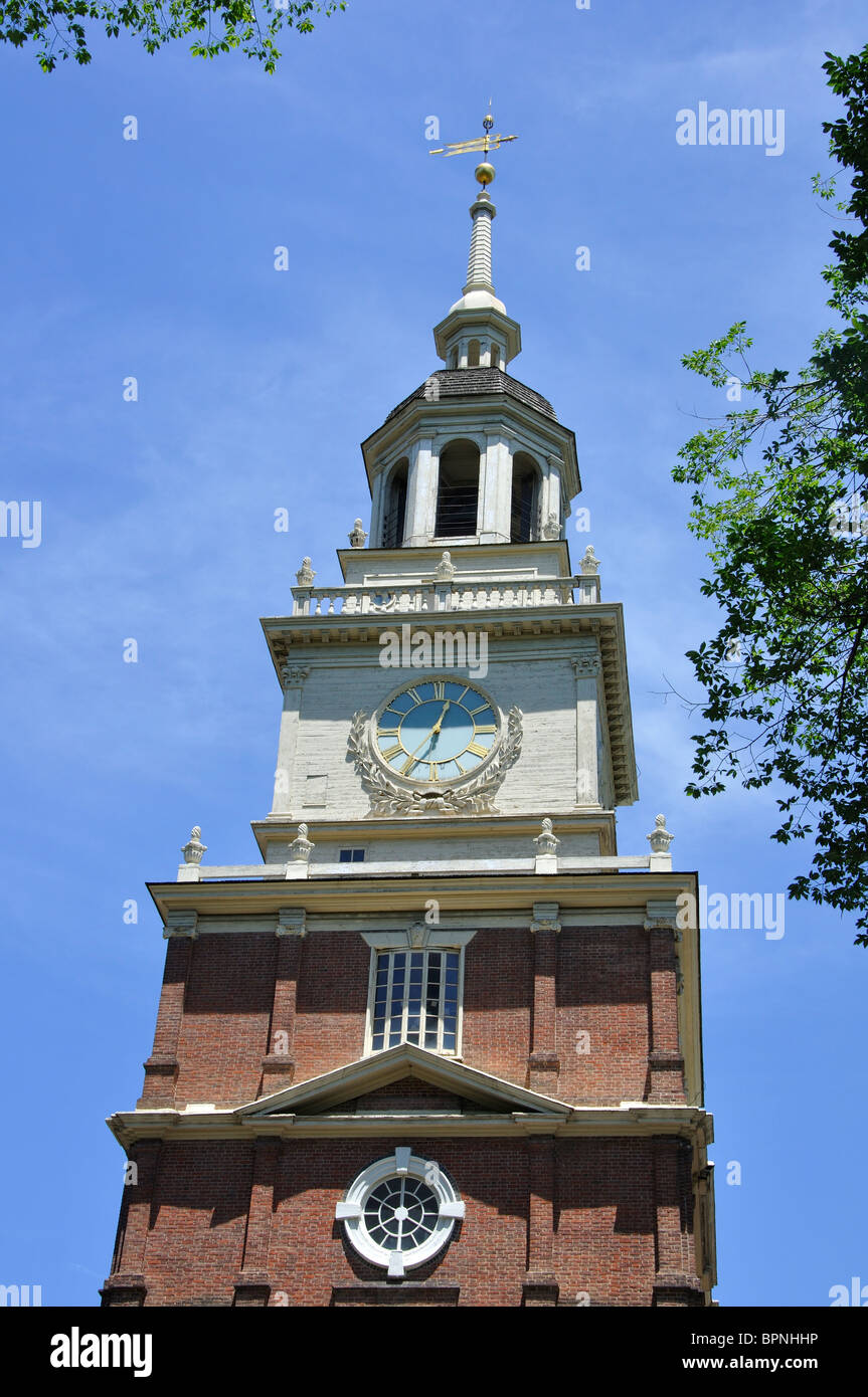 Philadelphia city hall clock tower hi-res stock photography and images ...