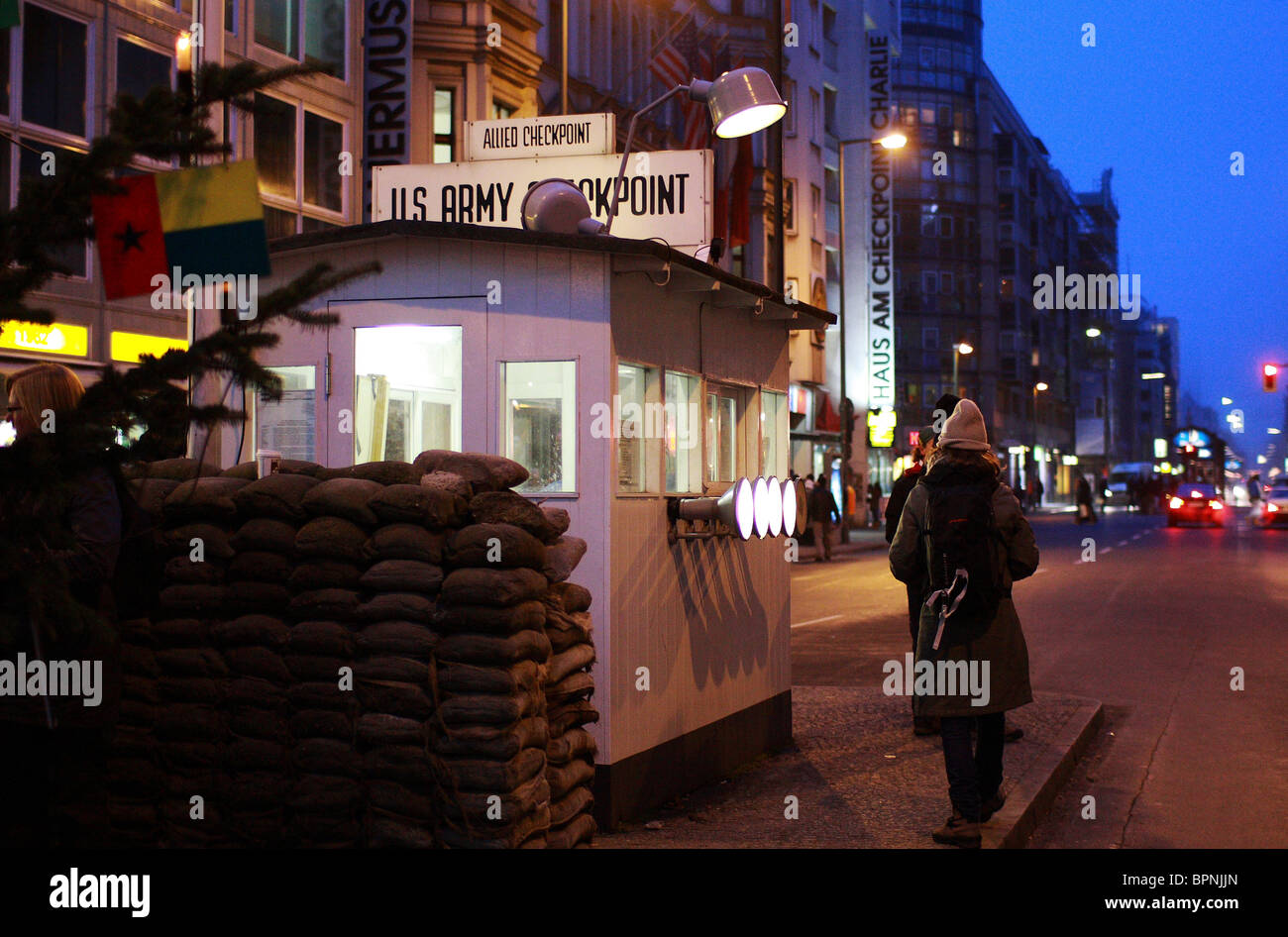 Us army checkpoint hi-res stock photography and images - Alamy