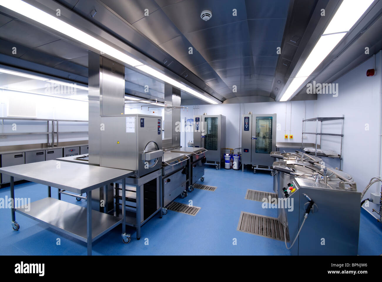 Hospital kitchen hi-res stock photography and images - Alamy