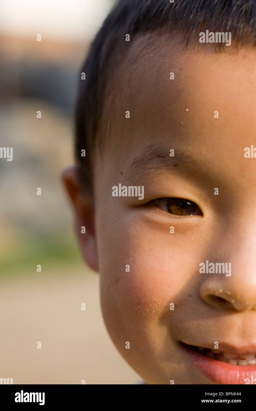 Chinese child travel portrait hi-res stock photography and images - Alamy