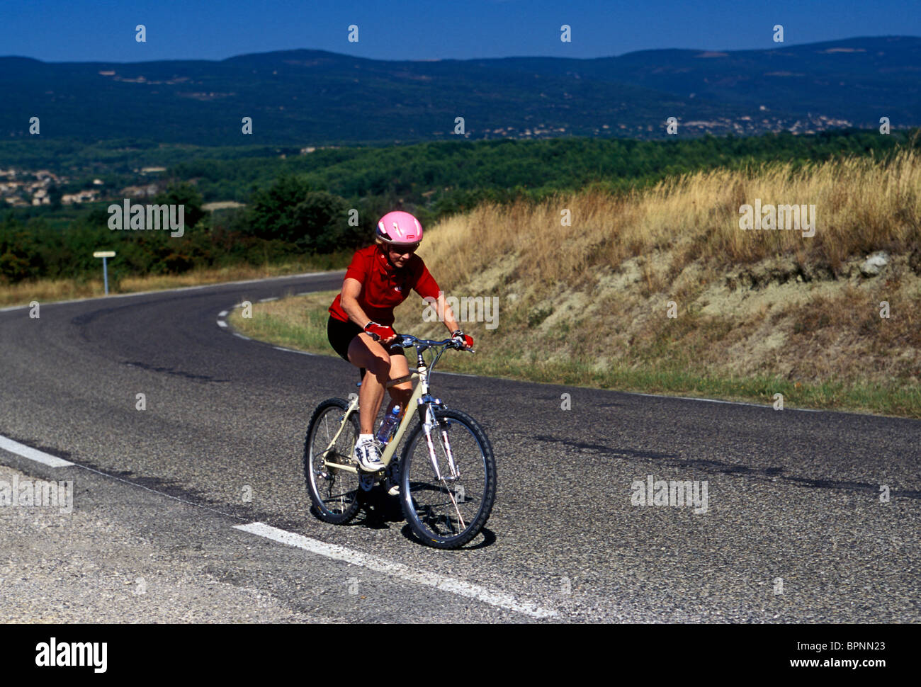Luberon and cycle hi-res stock photography and images - Alamy