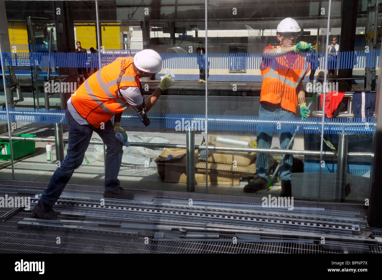 UK LONDON 2012 OLYMPIC PARK CONSTRUCTION NEAR STRATFORD Stock Photo - Alamy