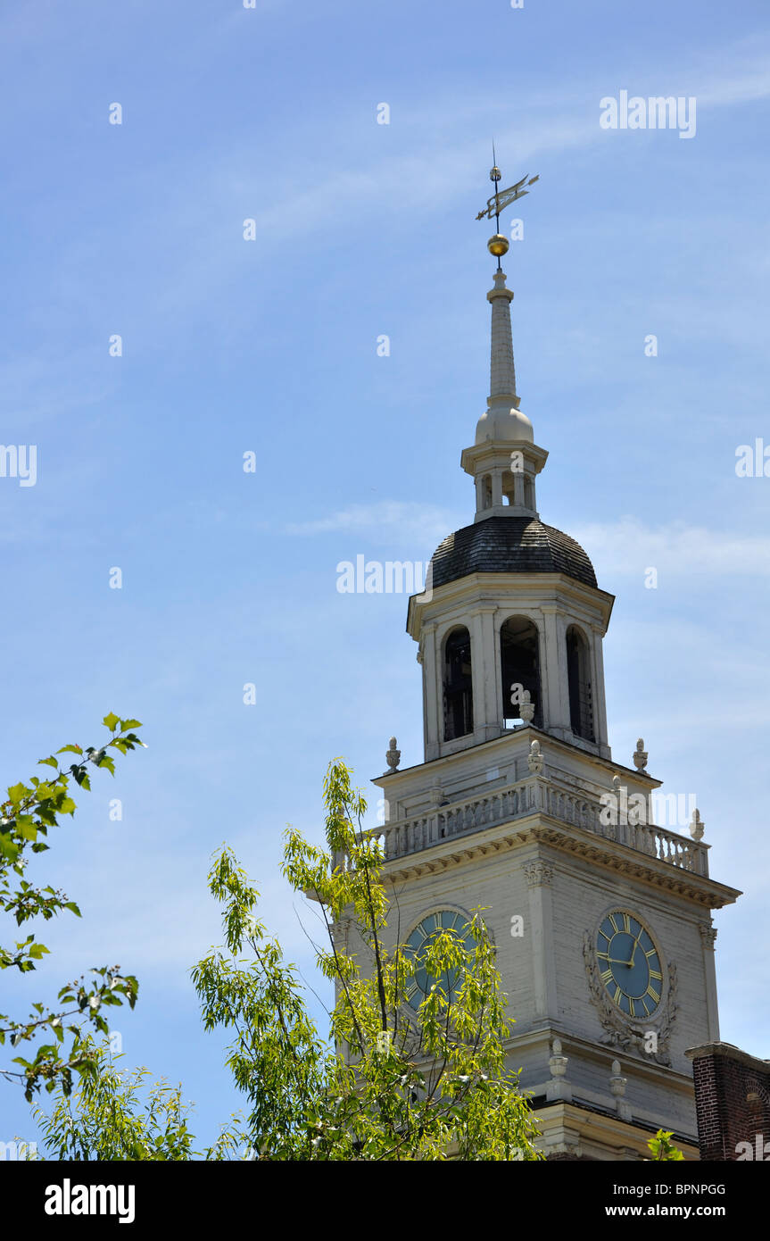 Philadelphia city hall clock tower hi-res stock photography and images ...