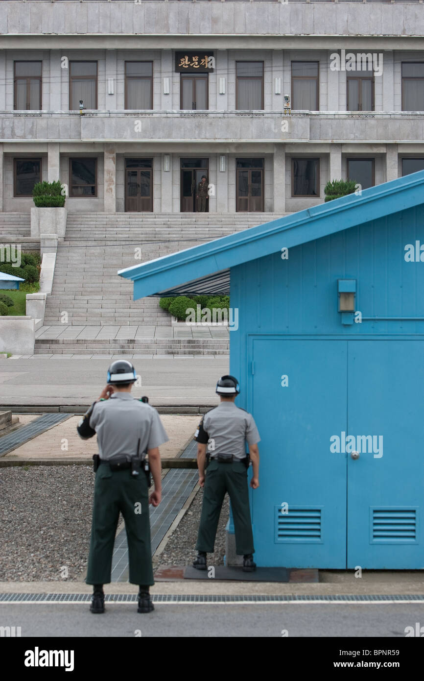 Dmz jsa north korea panmunjeom panmunjom south korea korean border ...